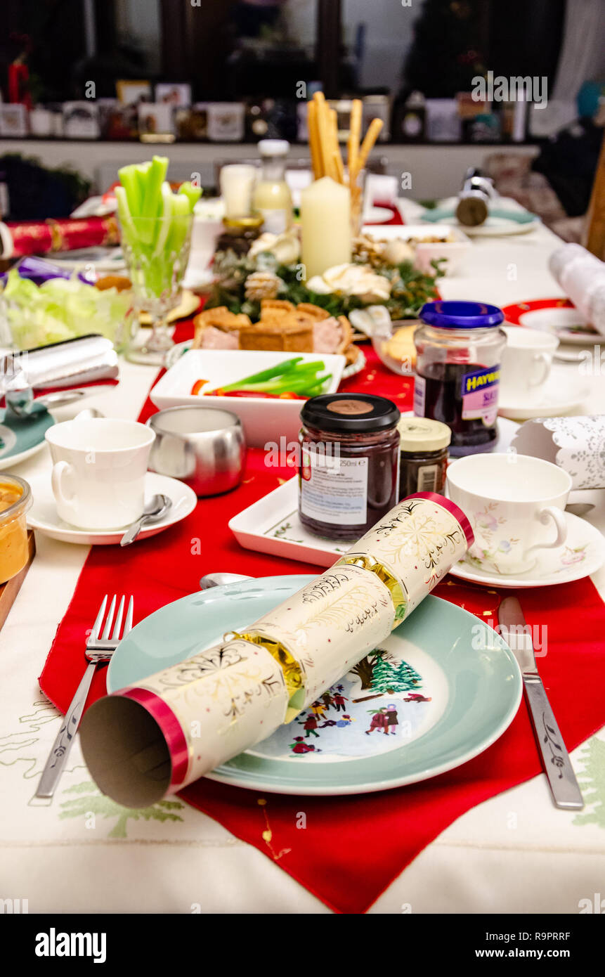 Place dining table hi-res stock photography and images - Alamy