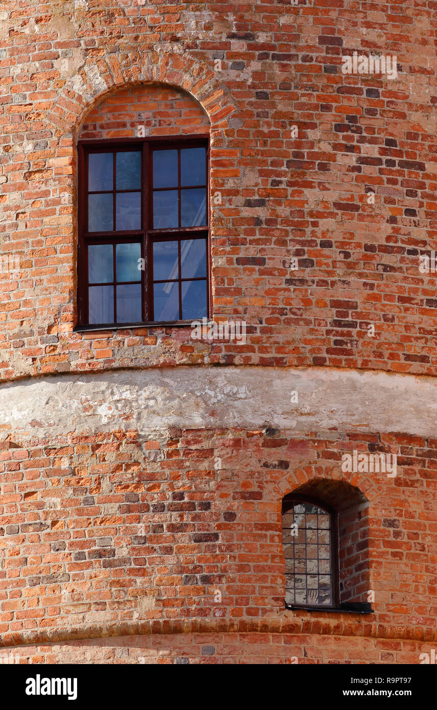 Castle wall window hi-res stock photography and images - Alamy
