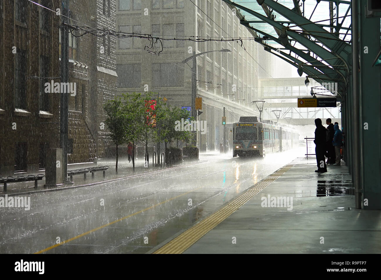 Calgary tramway hi-res stock photography and images - Alamy