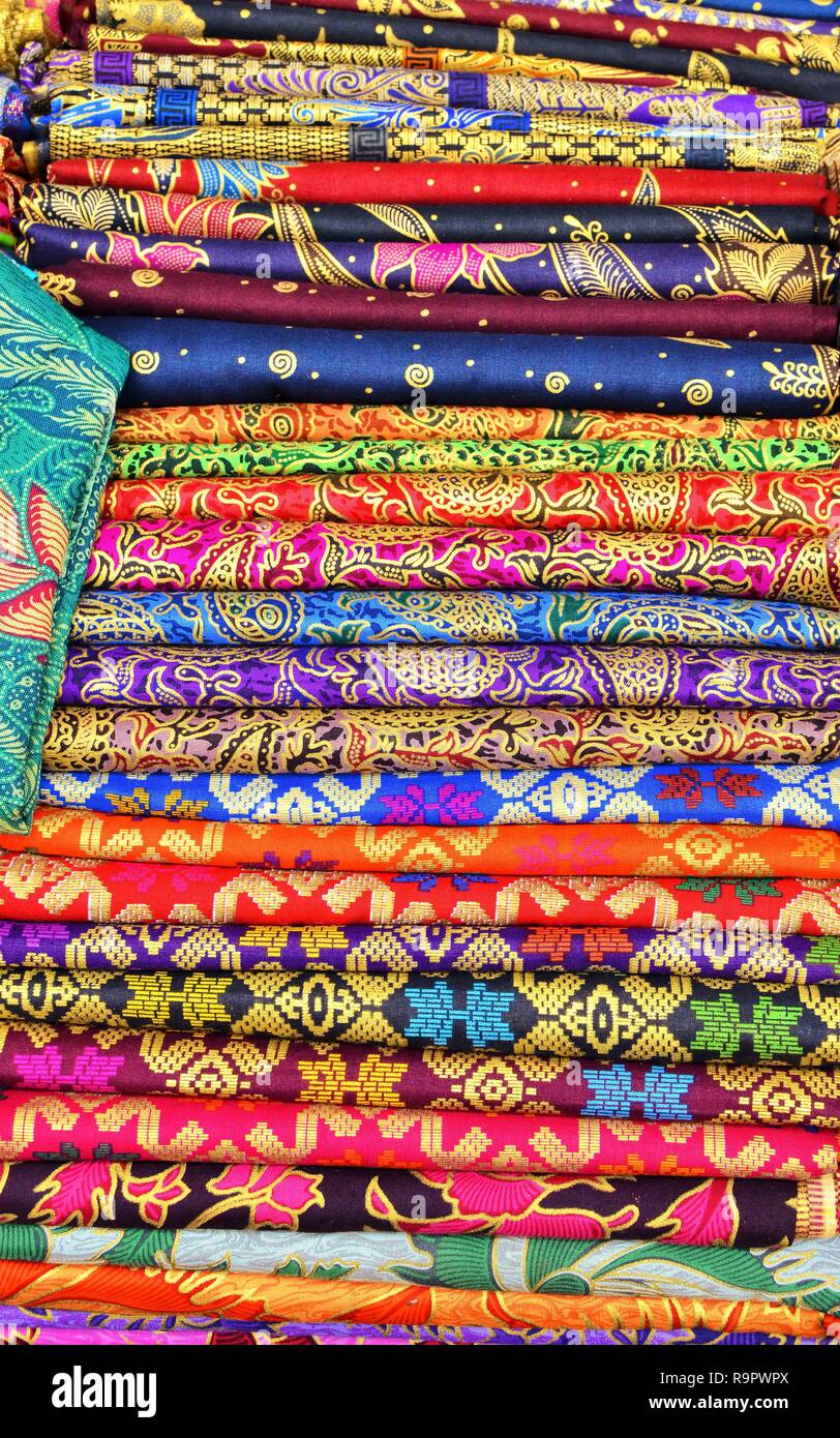 Colorful sarongs for sale at the art and craft market of Ubud Bali ...