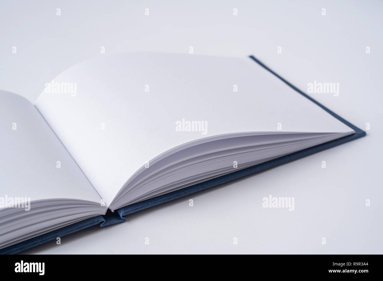 3d note hi-res stock photography and images - Alamy