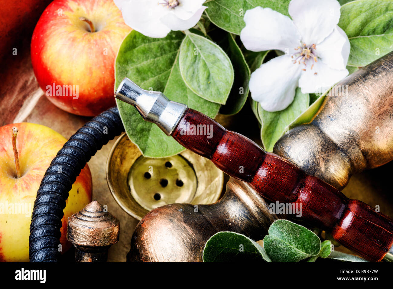 Persian shisha hookah with flavor apple for relax.Apple shisha.Shisha ...