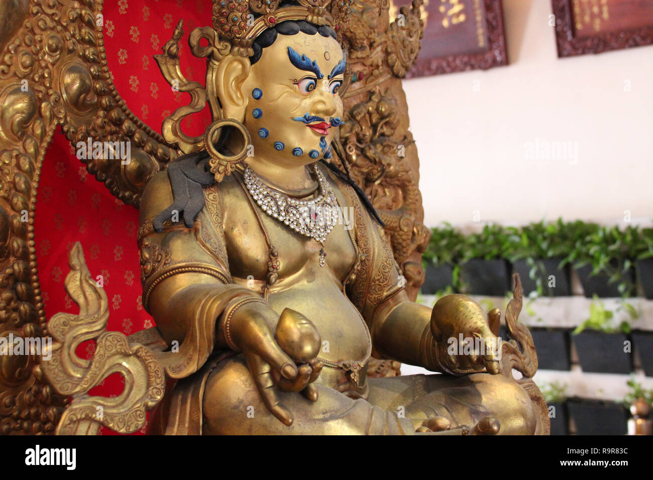 Bearded buddha hi-res stock photography and images - Alamy