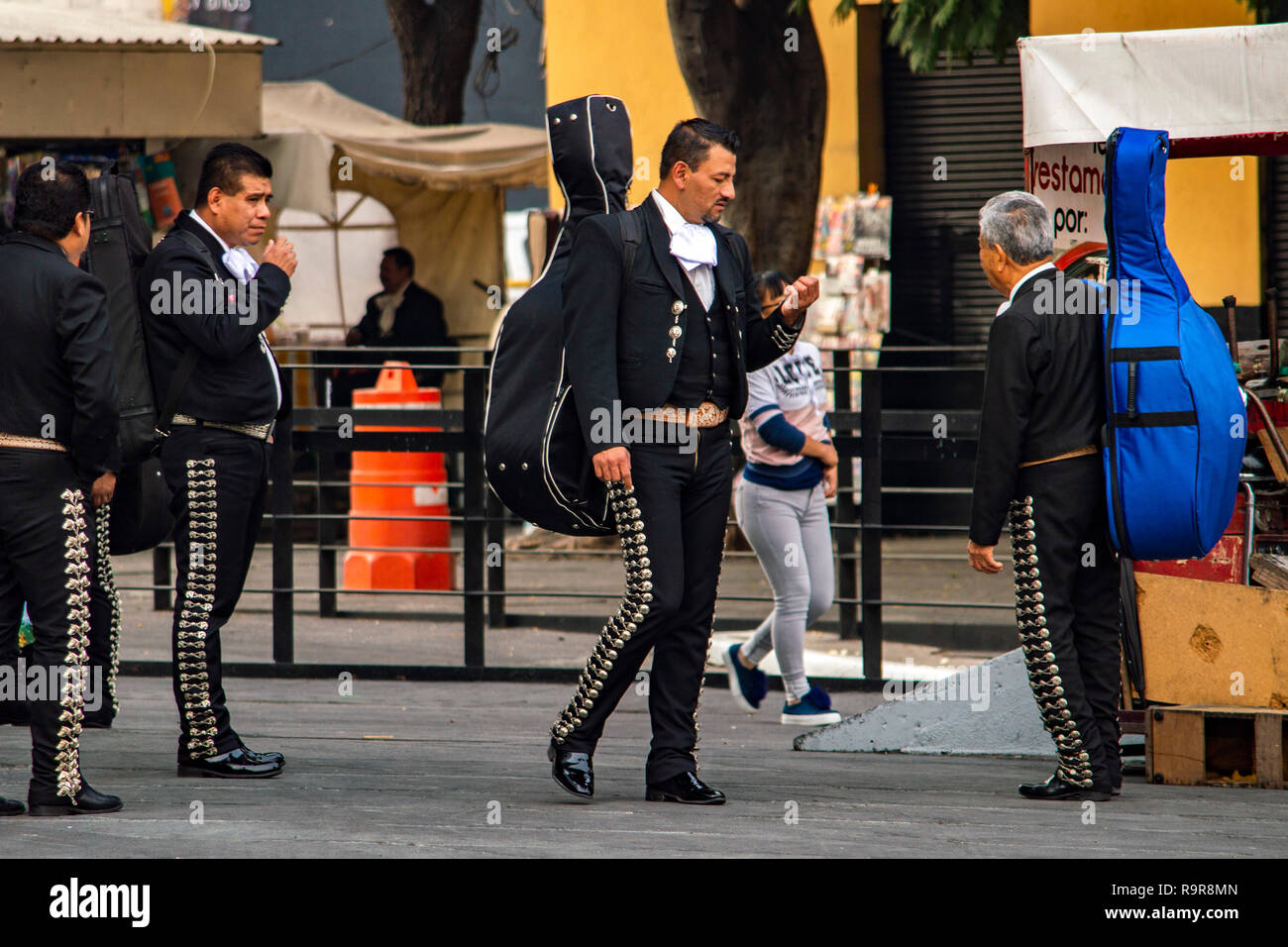 Mariachi band in mexico hi-res stock photography and images - Alamy