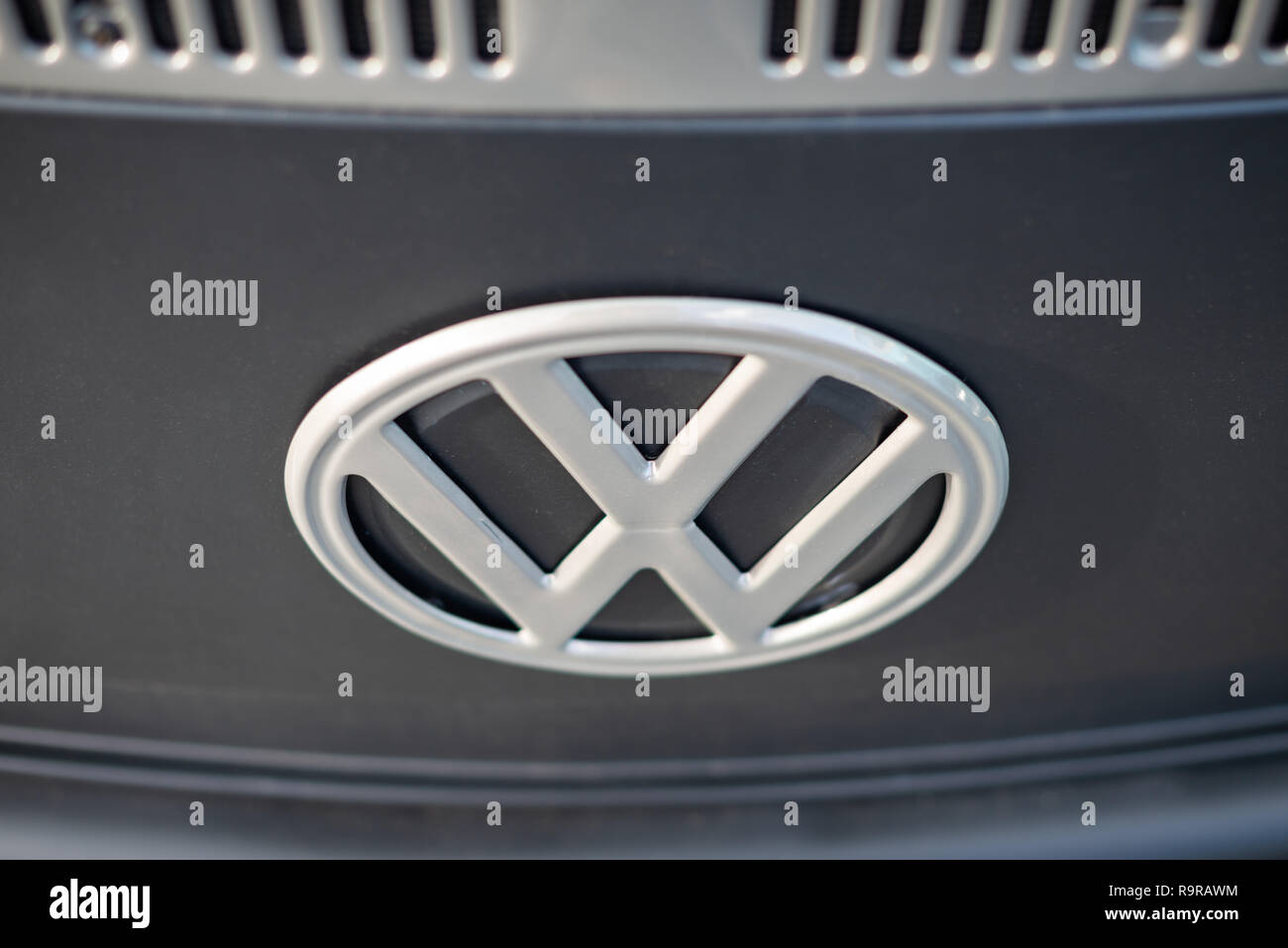 Vw emblem on front hi-res stock photography and images - Alamy