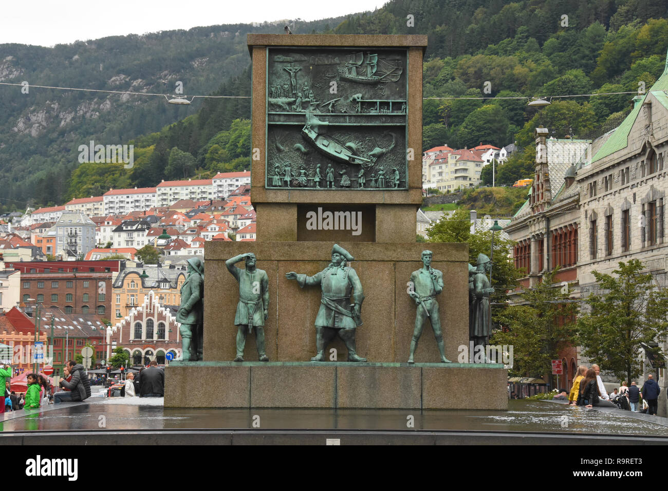 Viking statue bergen norway hi-res stock photography and images - Alamy