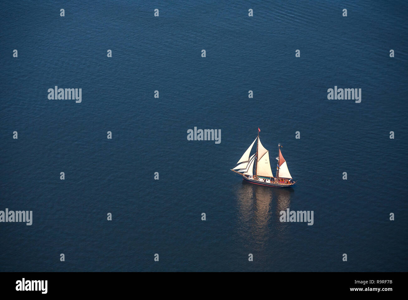 Aerial view regatta sailing boats hi-res stock photography and images ...