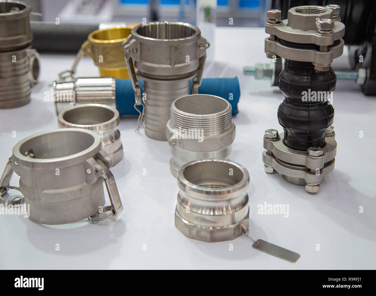 Quick connect fitting coupling for compressed air, hydraulic, pneumatic ...