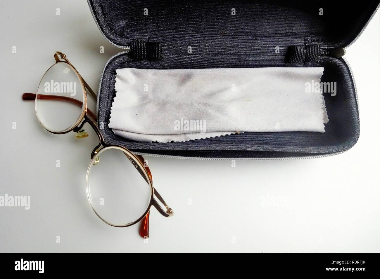Spectacles with case Stock Photo - Alamy