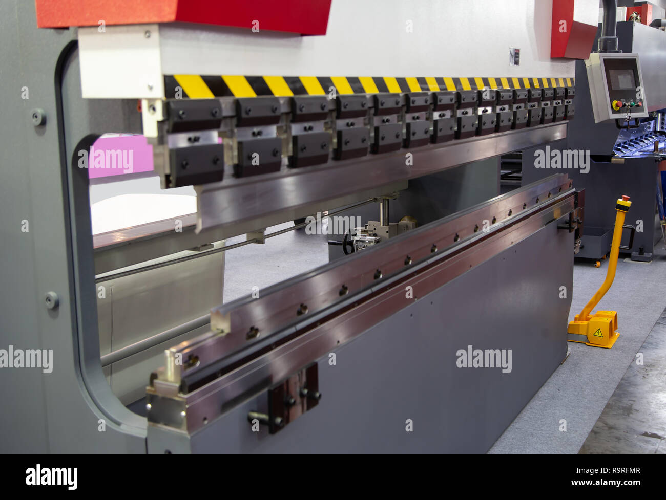 Slotting machine hi-res stock photography and images - Alamy