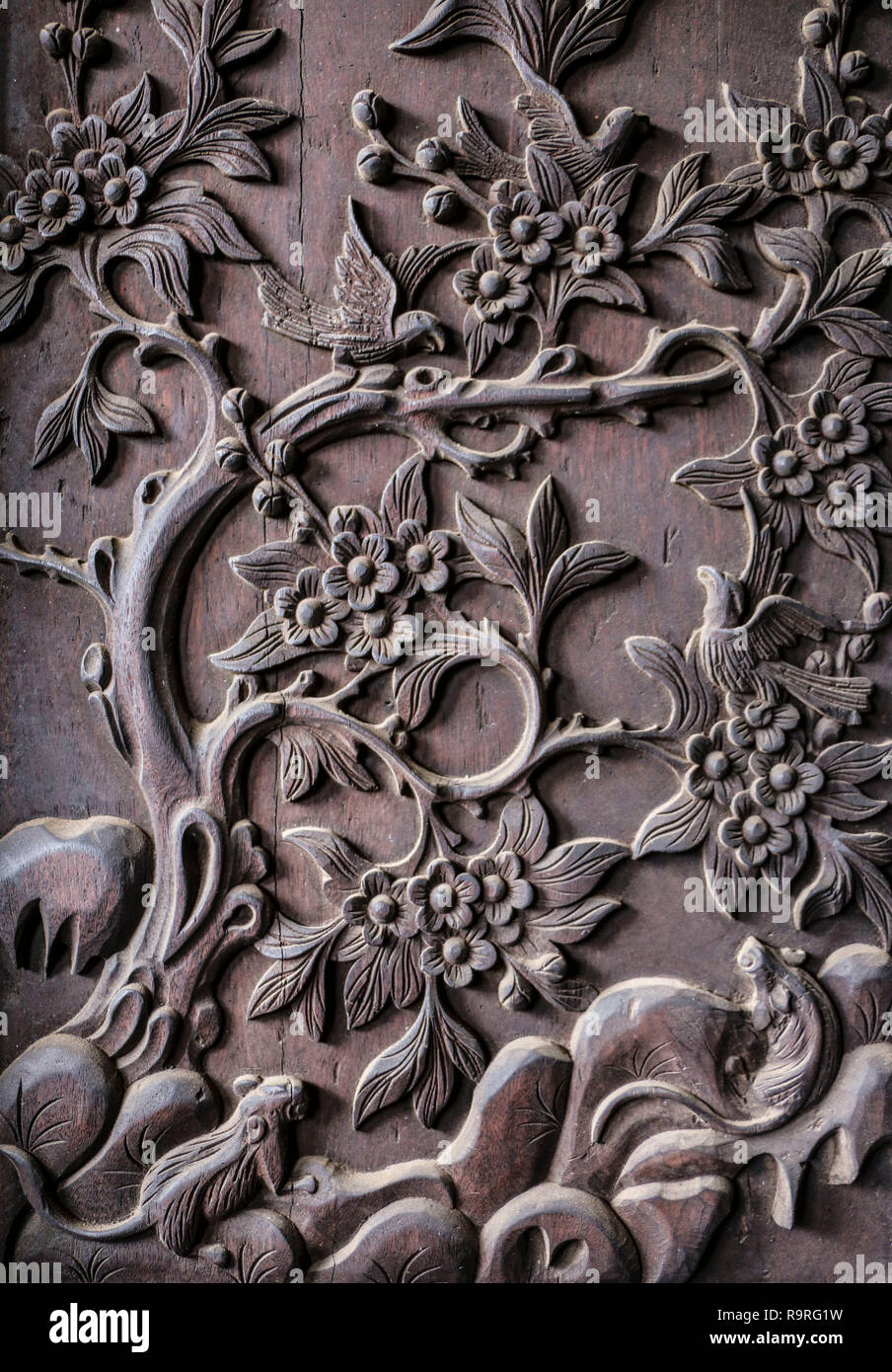 Wood carving, detail Stock Photo - Alamy