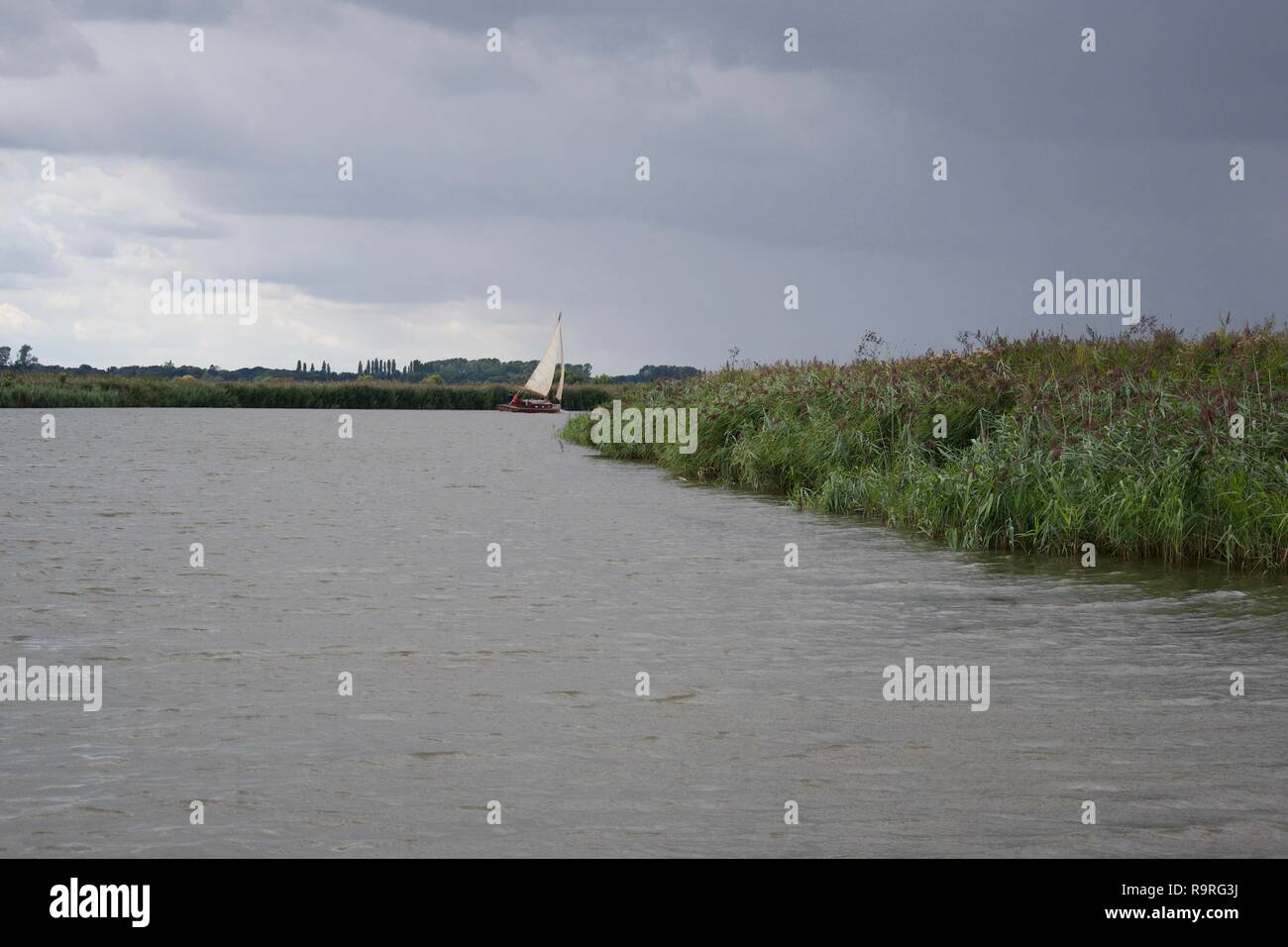 Looming boat hi-res stock photography and images - Alamy