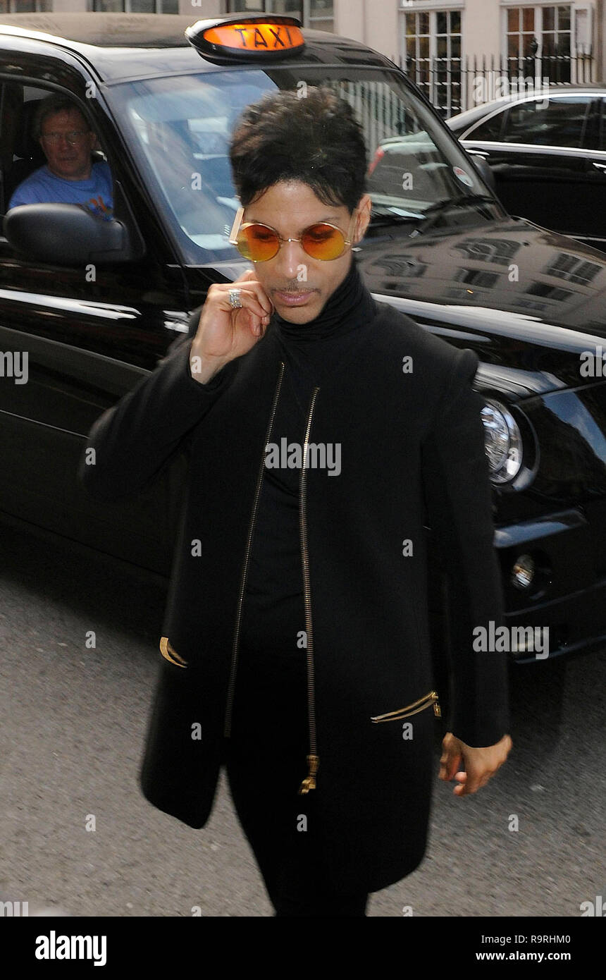 Prince (Prince Rogers Nelson) (artist formerly known as Prince ...