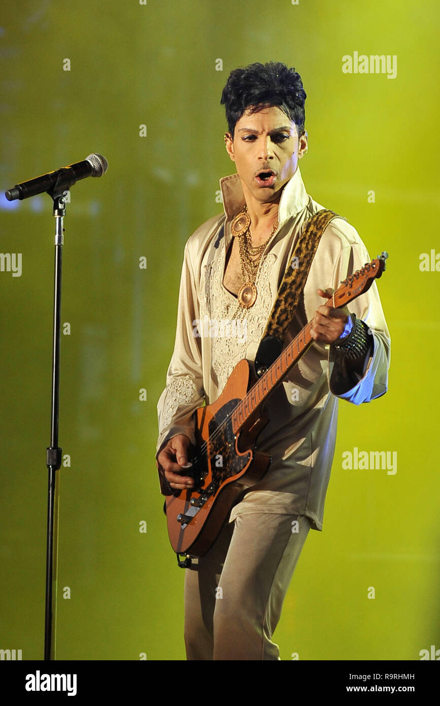 Prince (Prince Rogers Nelson) 'The Artist Formerly Known as Prince ...