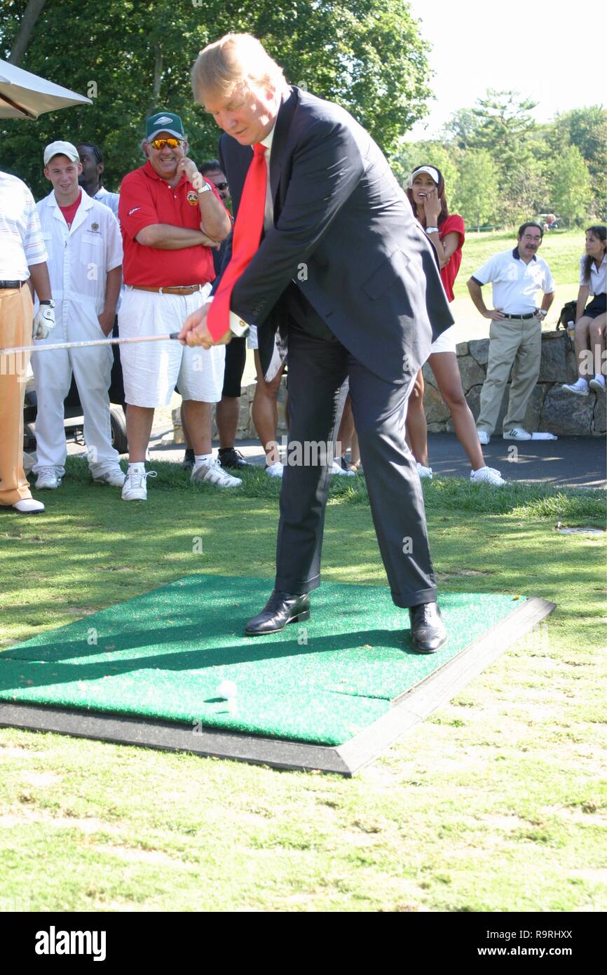 Donald trump golf 2006 hi-res stock photography and images - Alamy