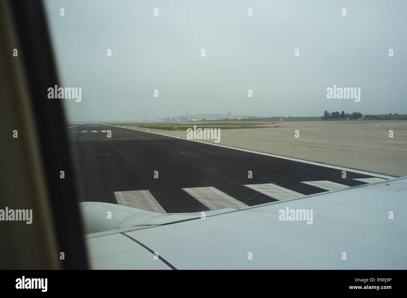Taxi lane at Barcelona Airport, Barcelona, Spain Stock Photo - Alamy