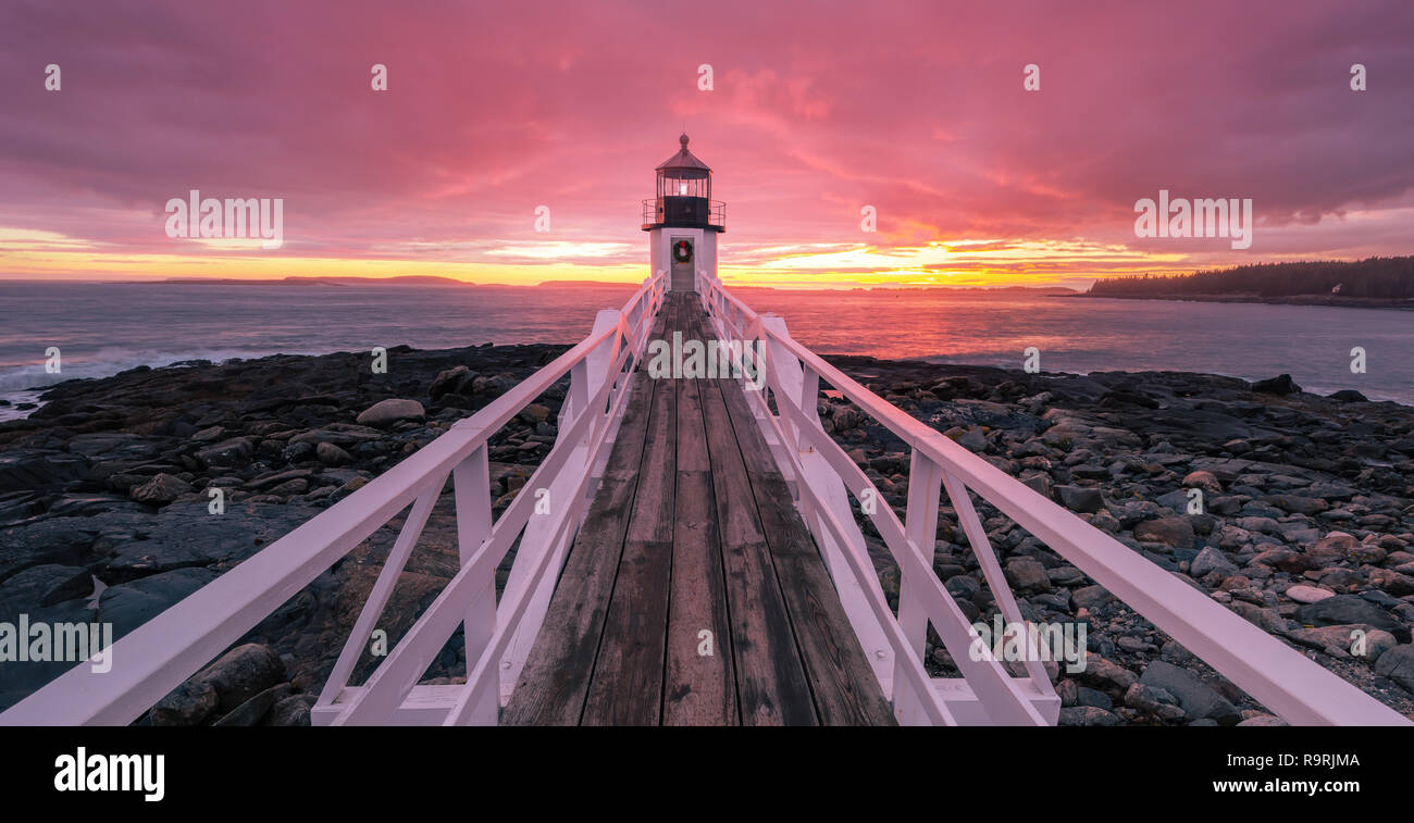 Epic lighthouse hi-res stock photography and images - Alamy