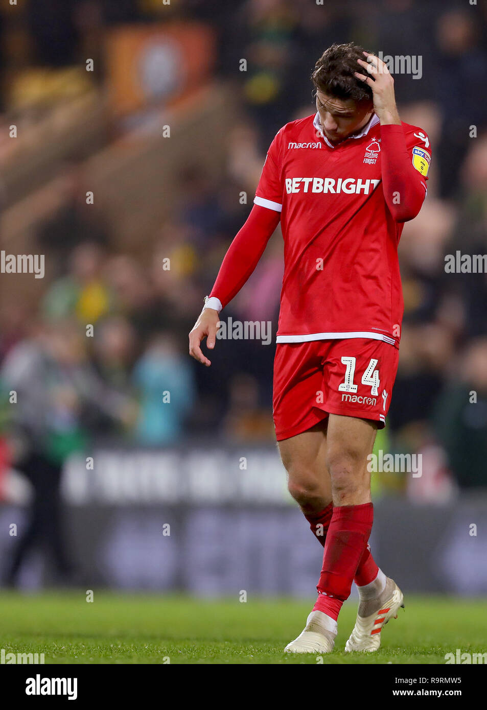 Matty cash nottingham forest hi-res stock photography and images - Alamy
