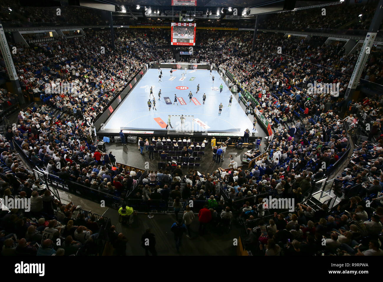 Handball arena hi-res stock photography and images - Alamy