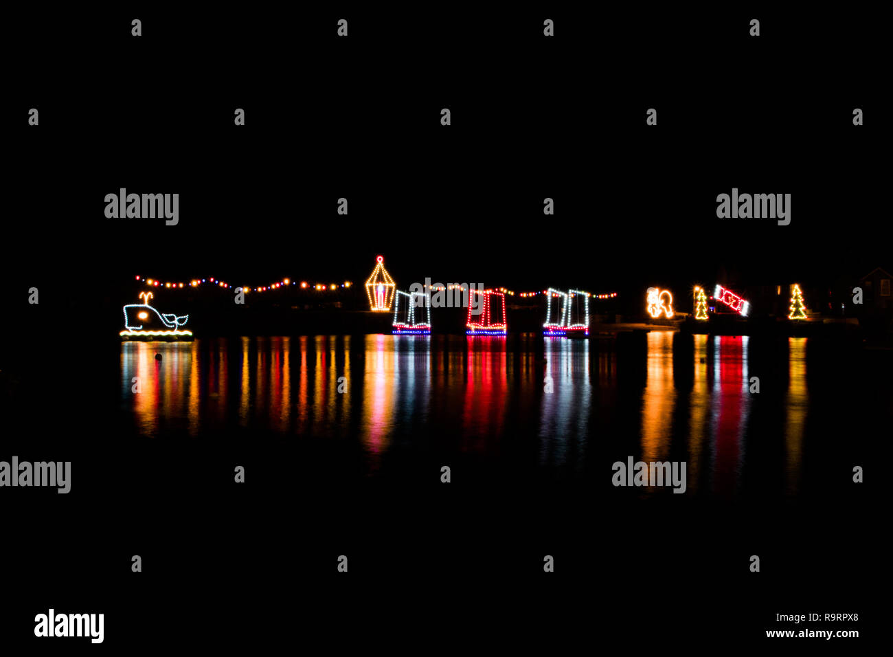 Xmas lights mousehole cornwall hi-res stock photography and images - Alamy