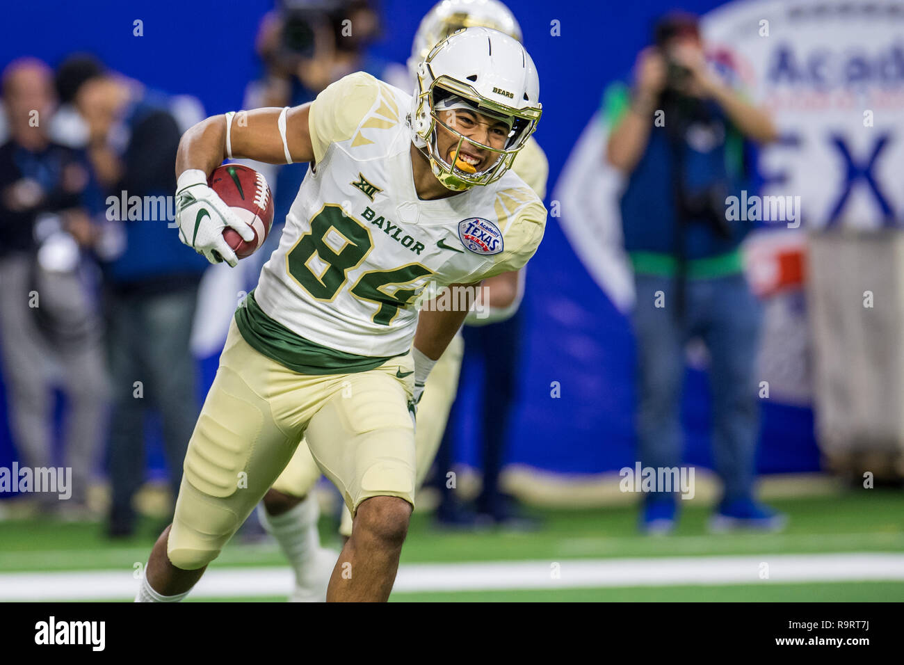 Marques jones hi-res stock photography and images - Alamy