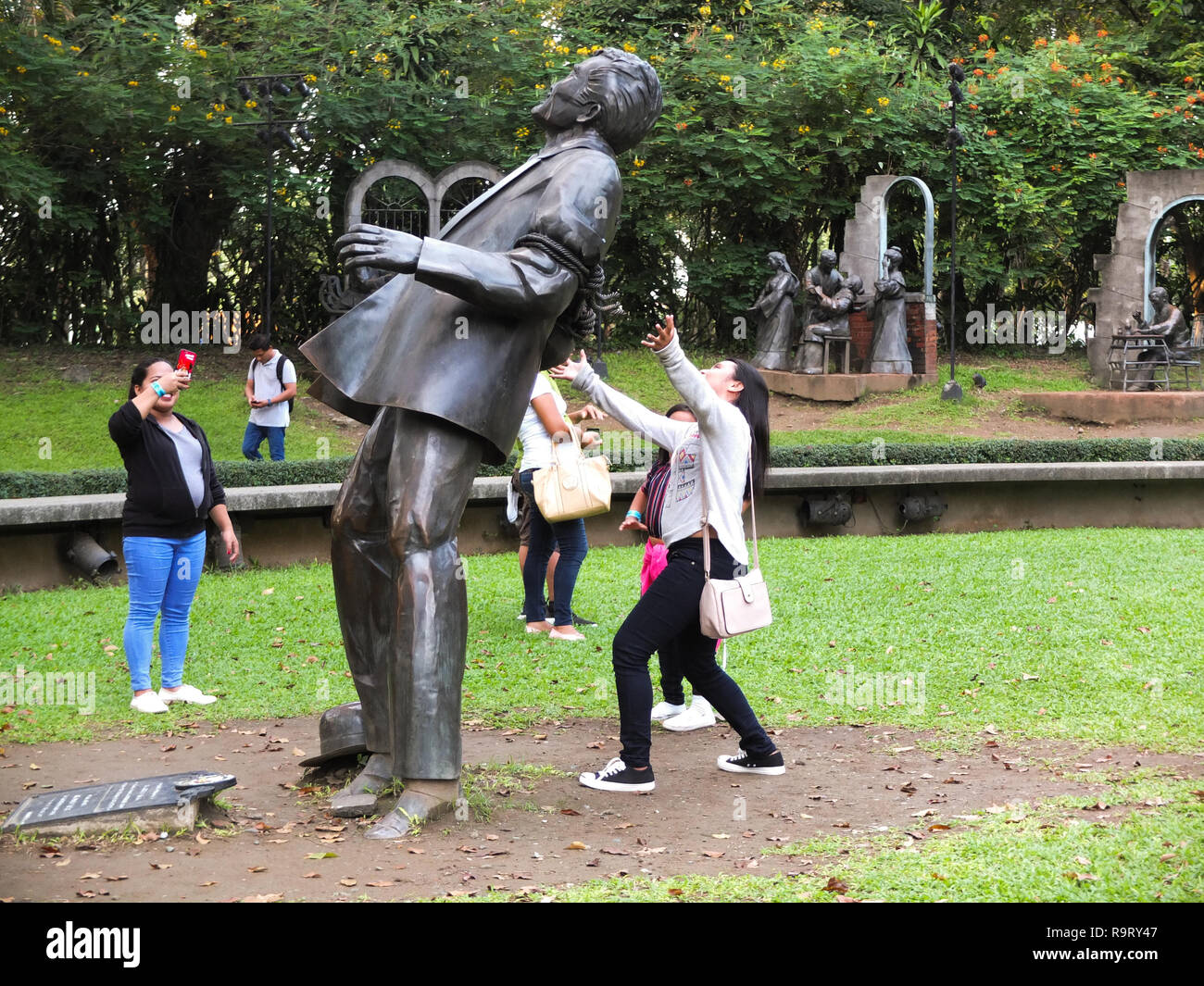 Jose Rizal Statue Luneta