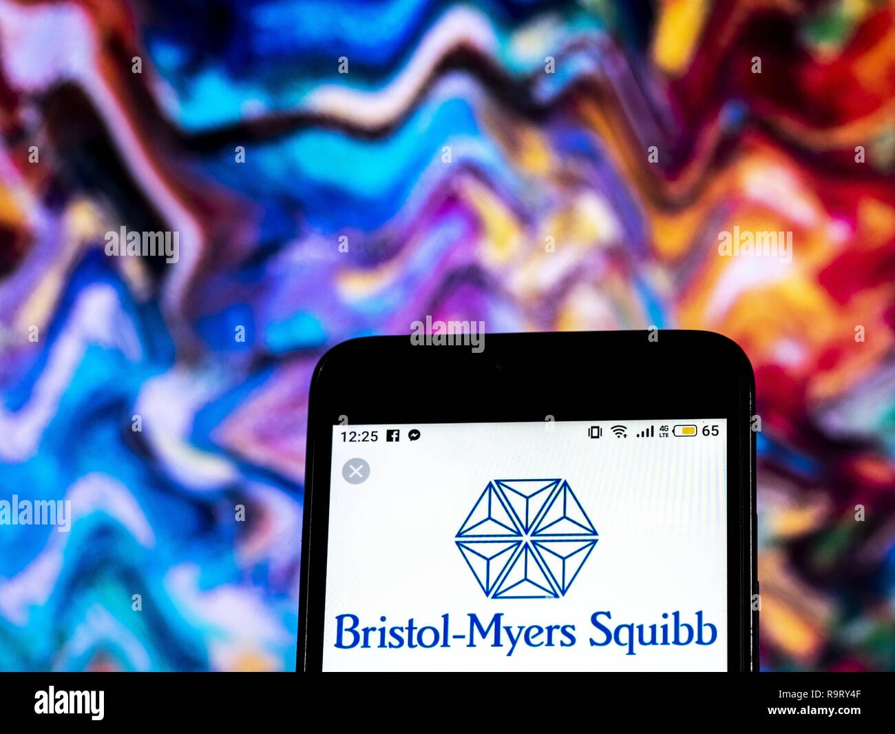 Bristol myers squibb logo sign hi-res stock photography and images - Alamy
