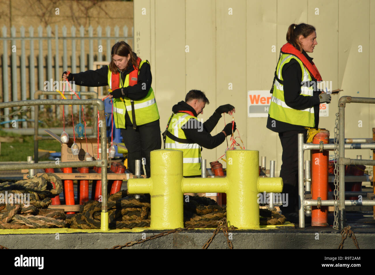 Loading 2019 hi-res stock photography and images - Alamy