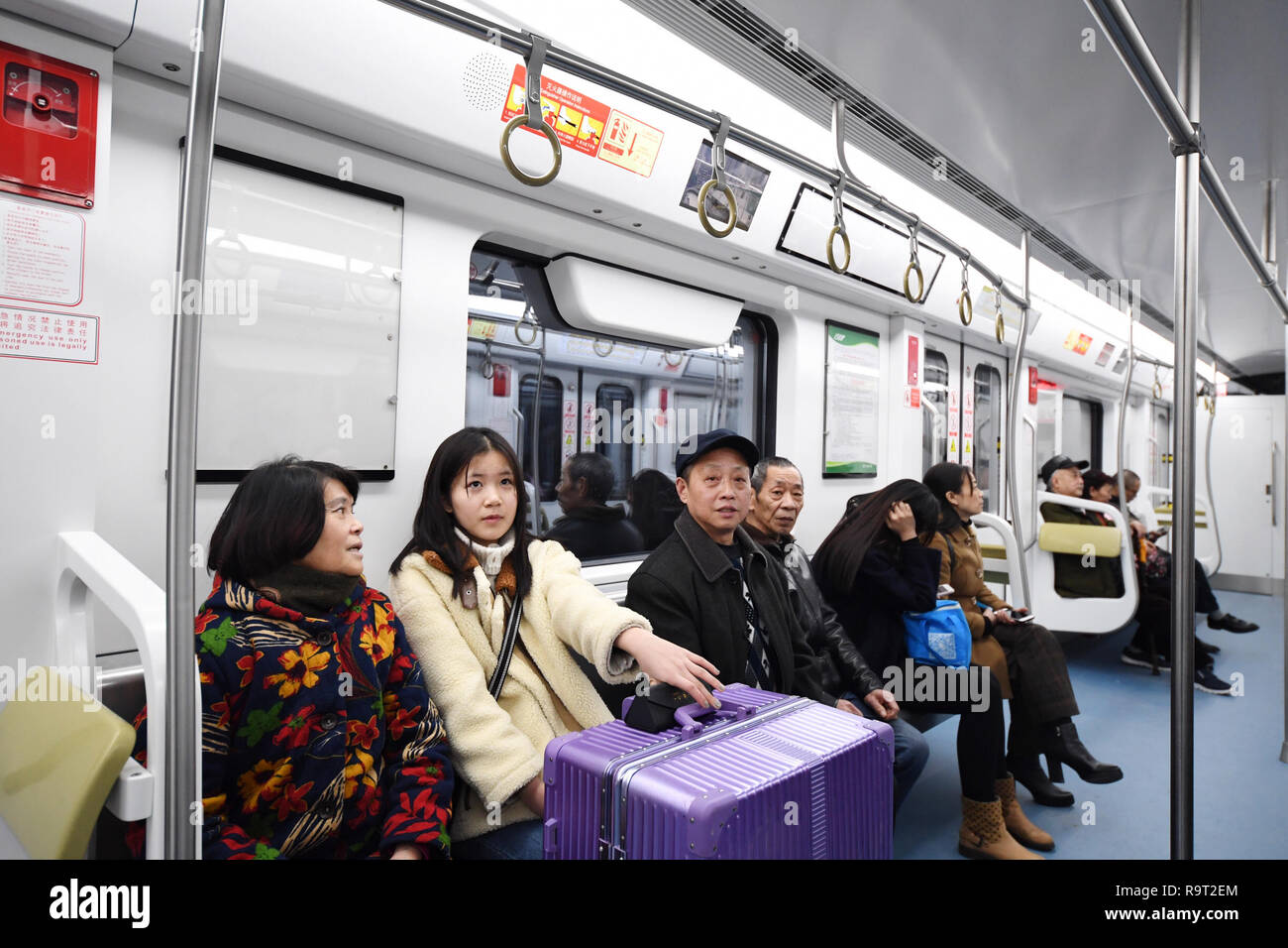 On rail loop hi-res stock photography and images - Alamy