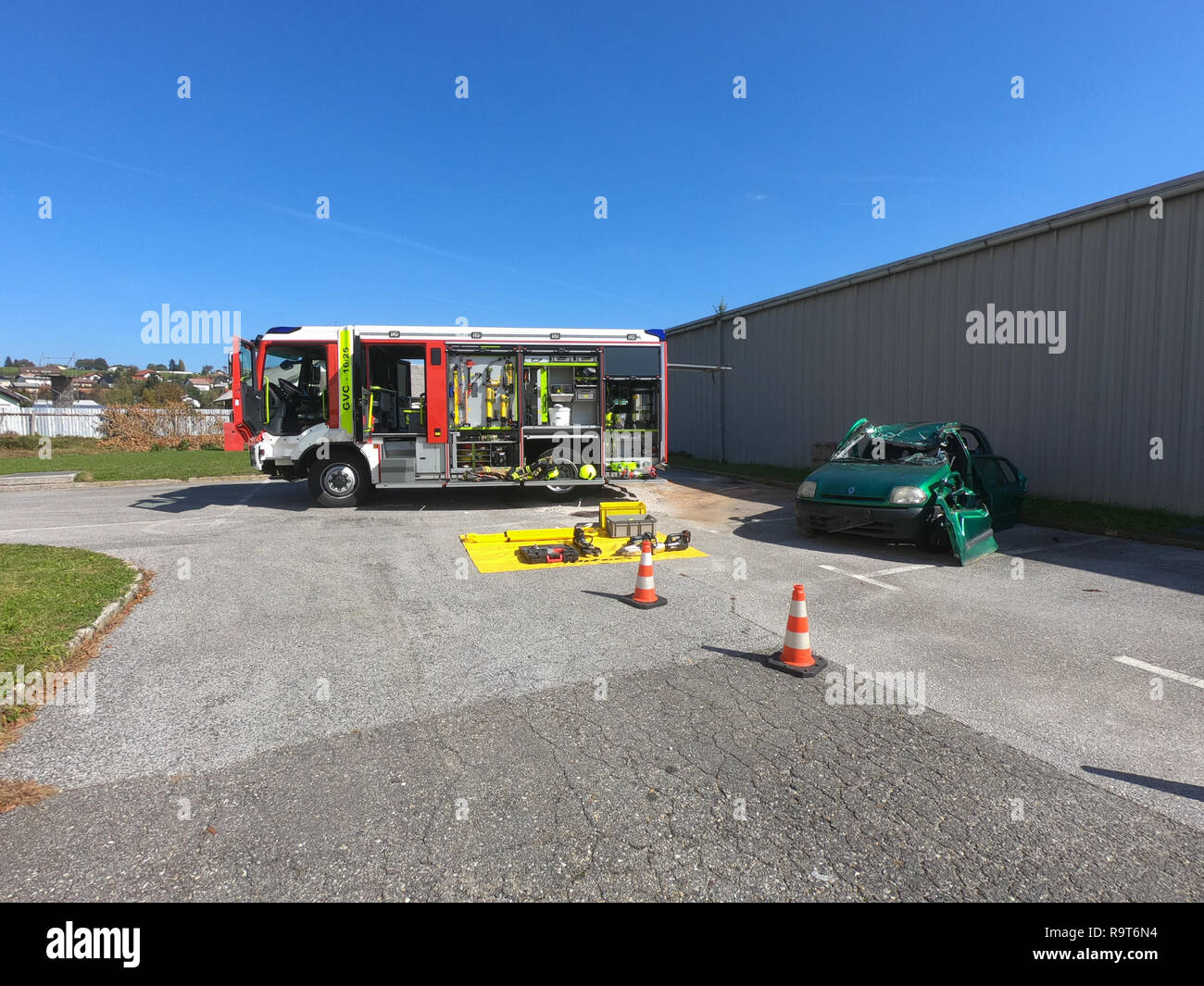 Fire brigade squad hi-res stock photography and images - Alamy