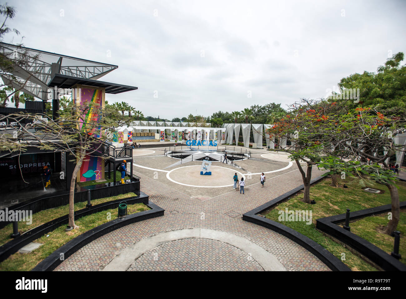 Guayarte Square in Guayaquil Stock Photo - Alamy