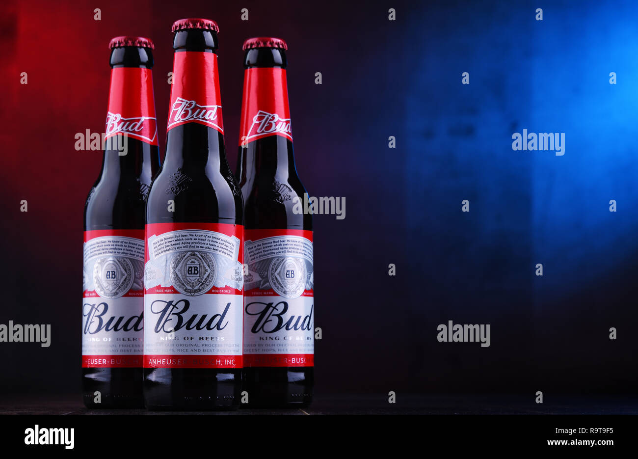 Bottles of bud hi-res stock photography and images - Alamy