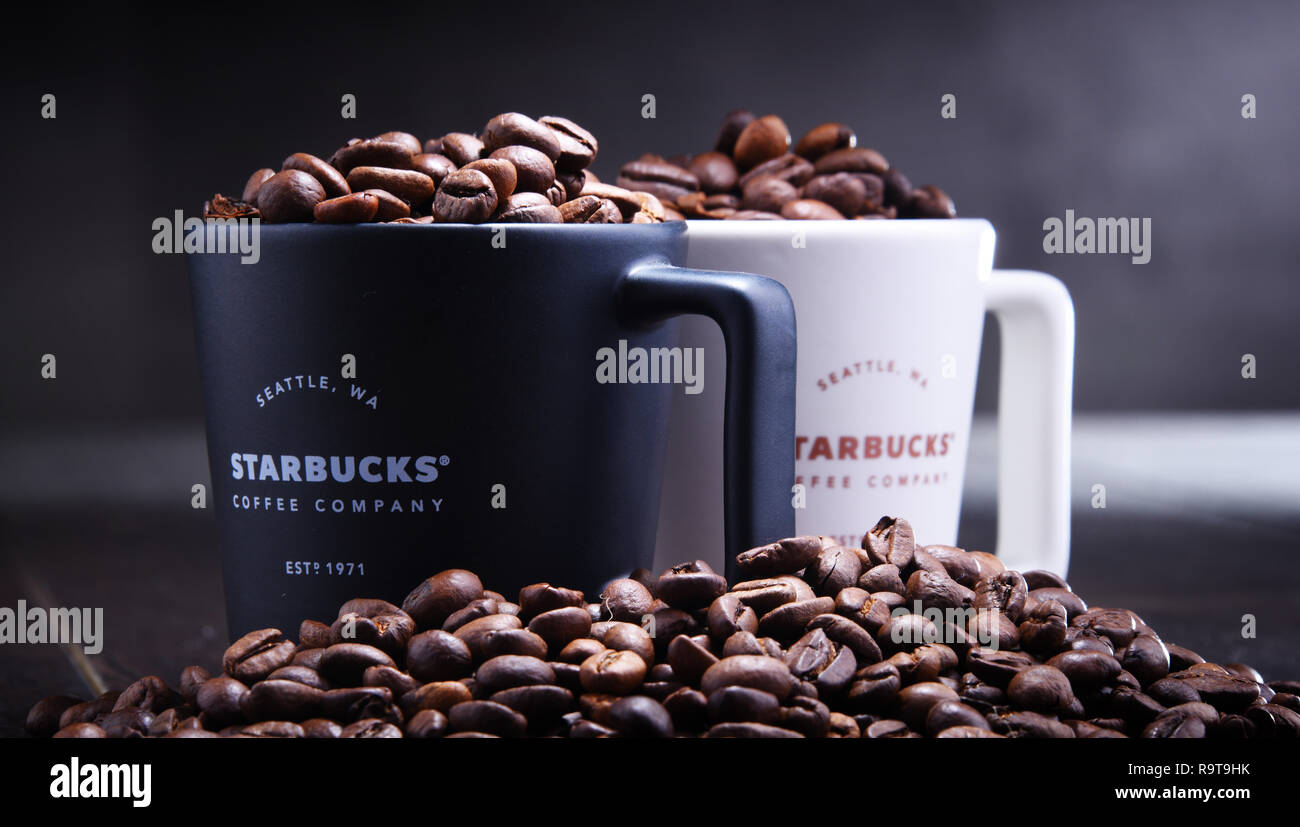 Coffeehouse chain hi-res stock photography and images - Alamy