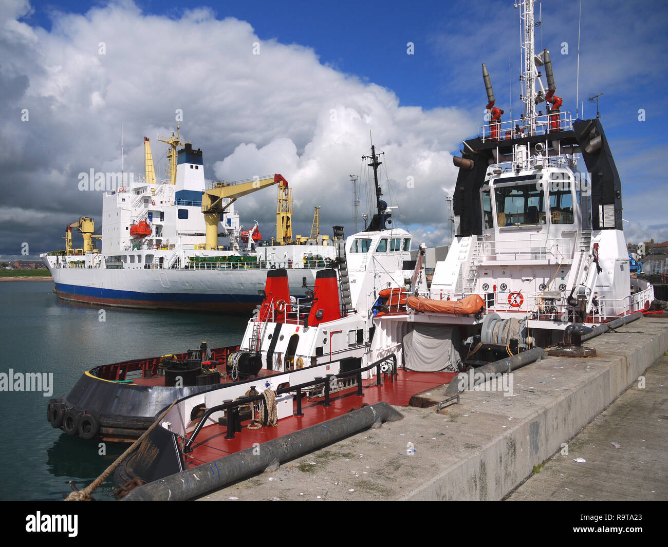 Harbour Tugs Scenic Stock Photo - Alamy
