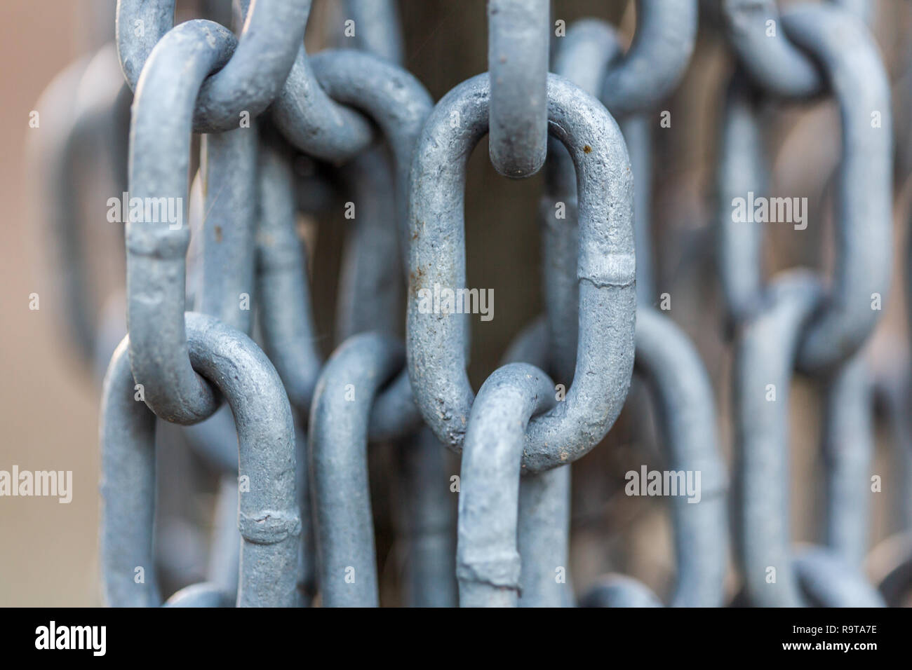 Chains block hi-res stock photography and images - Alamy