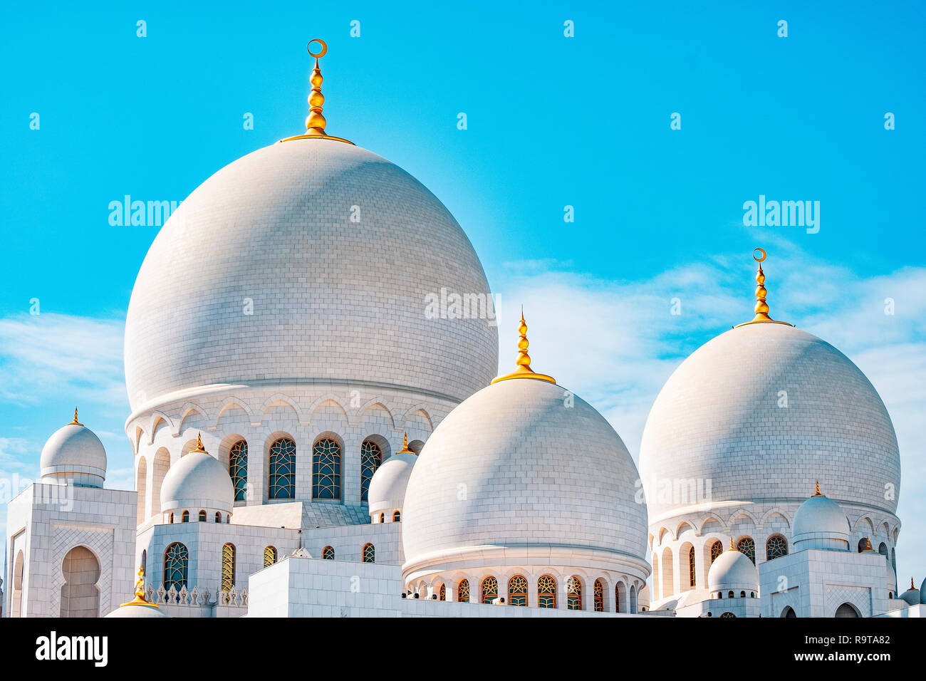 Exterior close photo of the Sheikh Zayed mosque with it's beautiful ...
