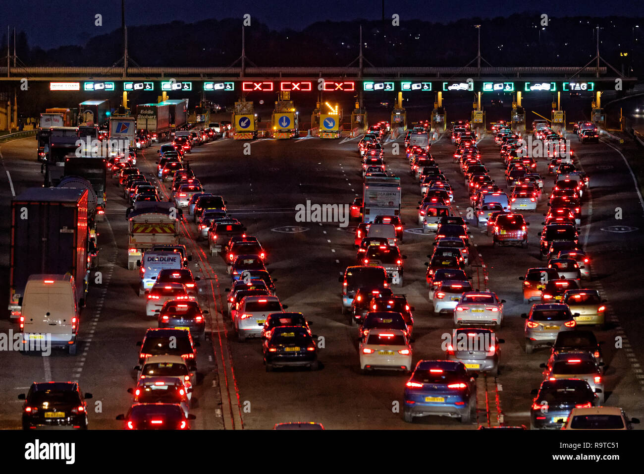 Pictured: Long queues of cars at the Severn Bridge tolls on the ...