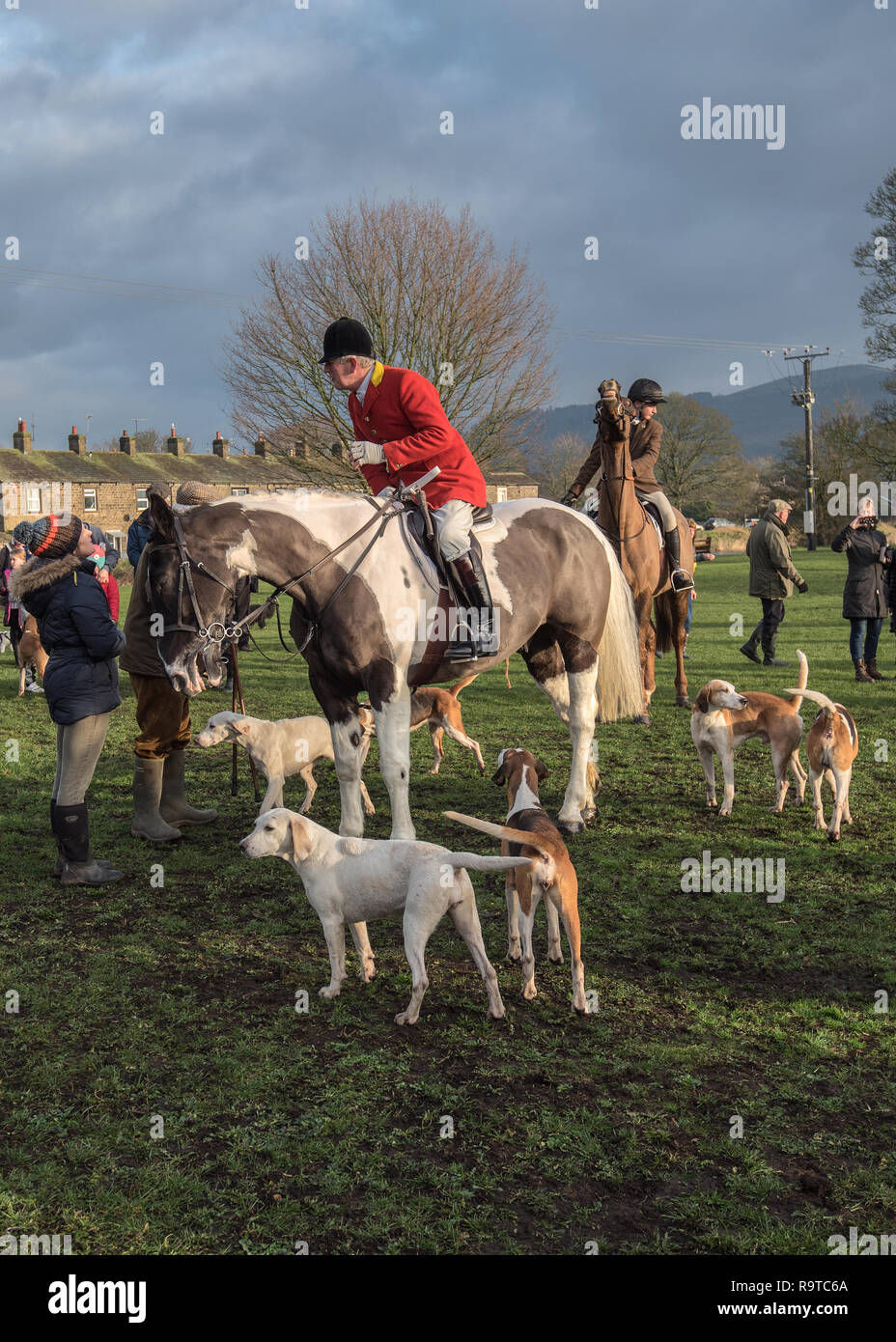 Boxing Day Hunt Meet Gargrave Stock Photo - Alamy