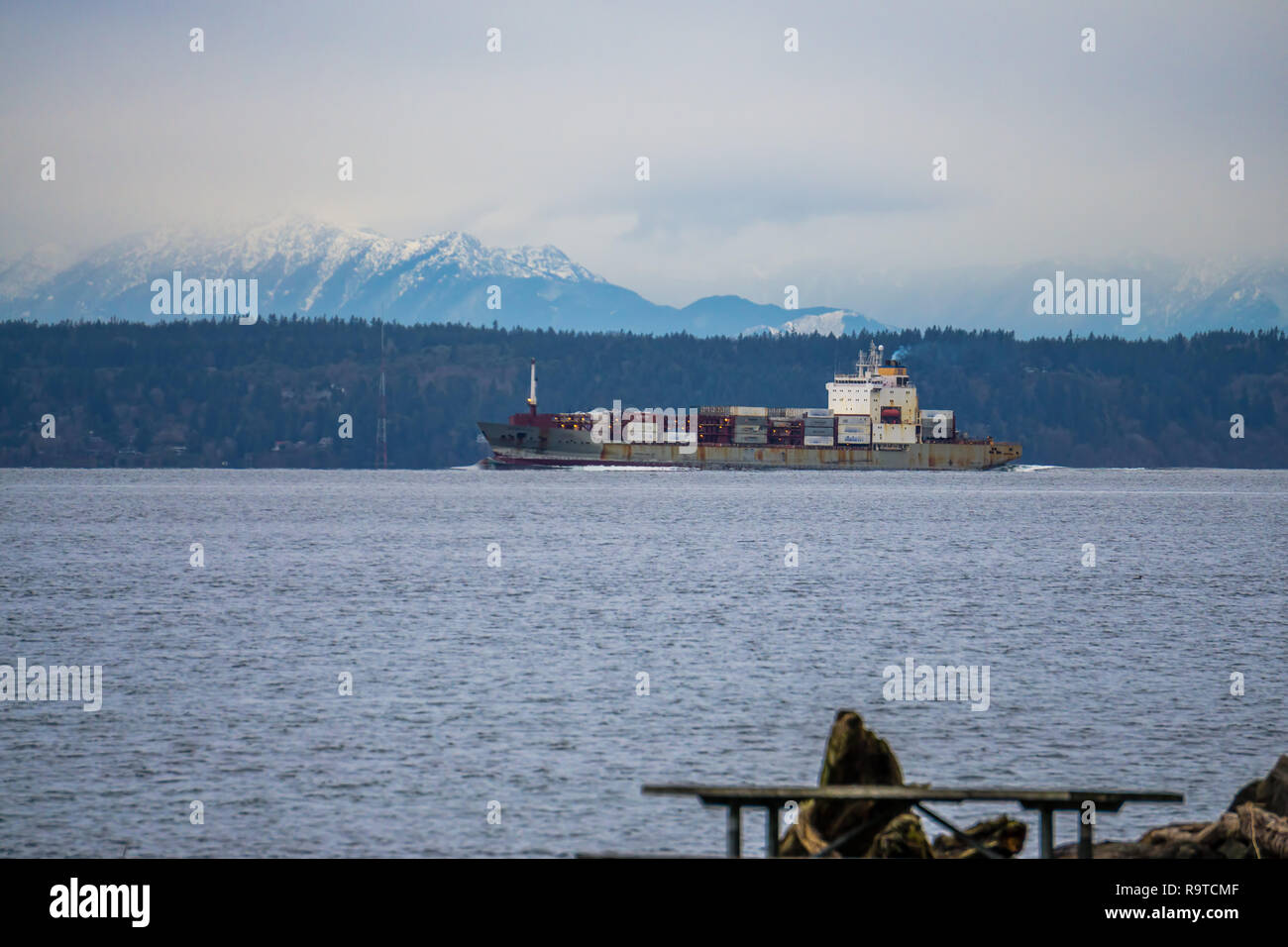 Old container ship hi-res stock photography and images - Alamy