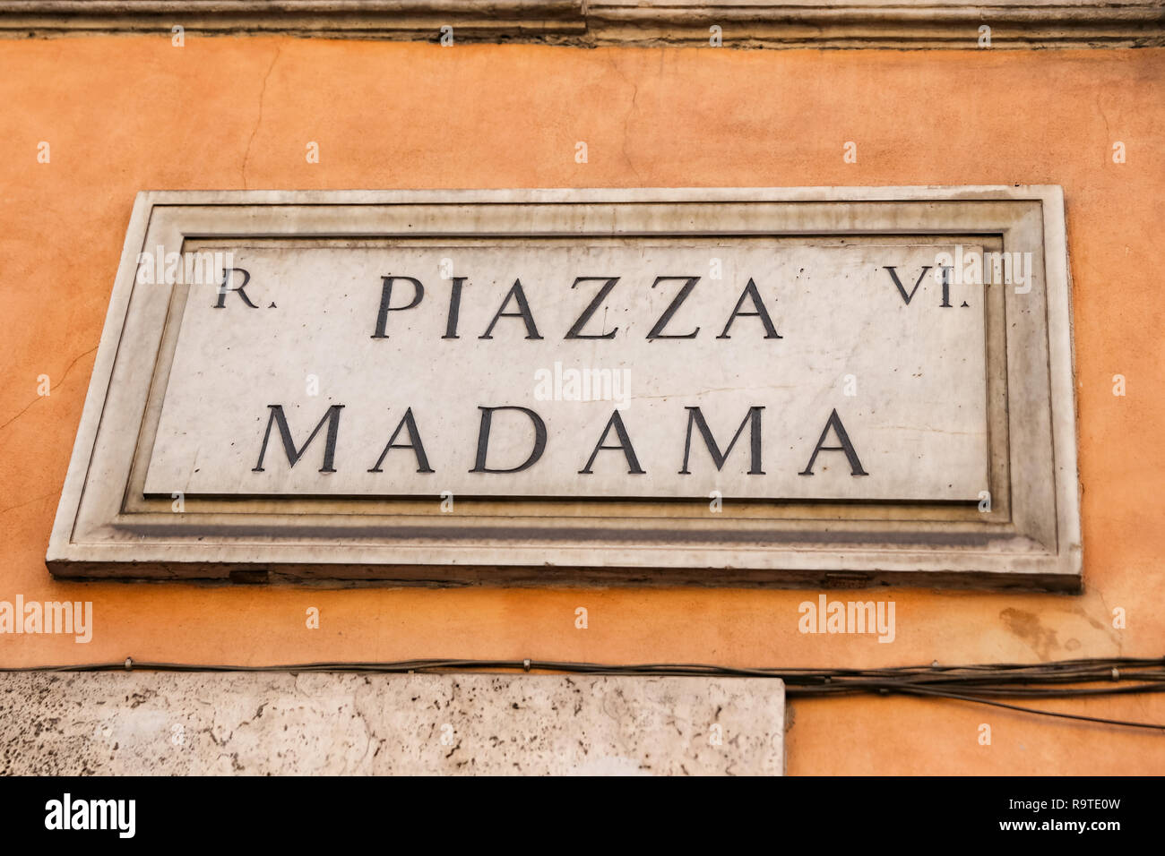 Direction signs rome hi-res stock photography and images - Alamy
