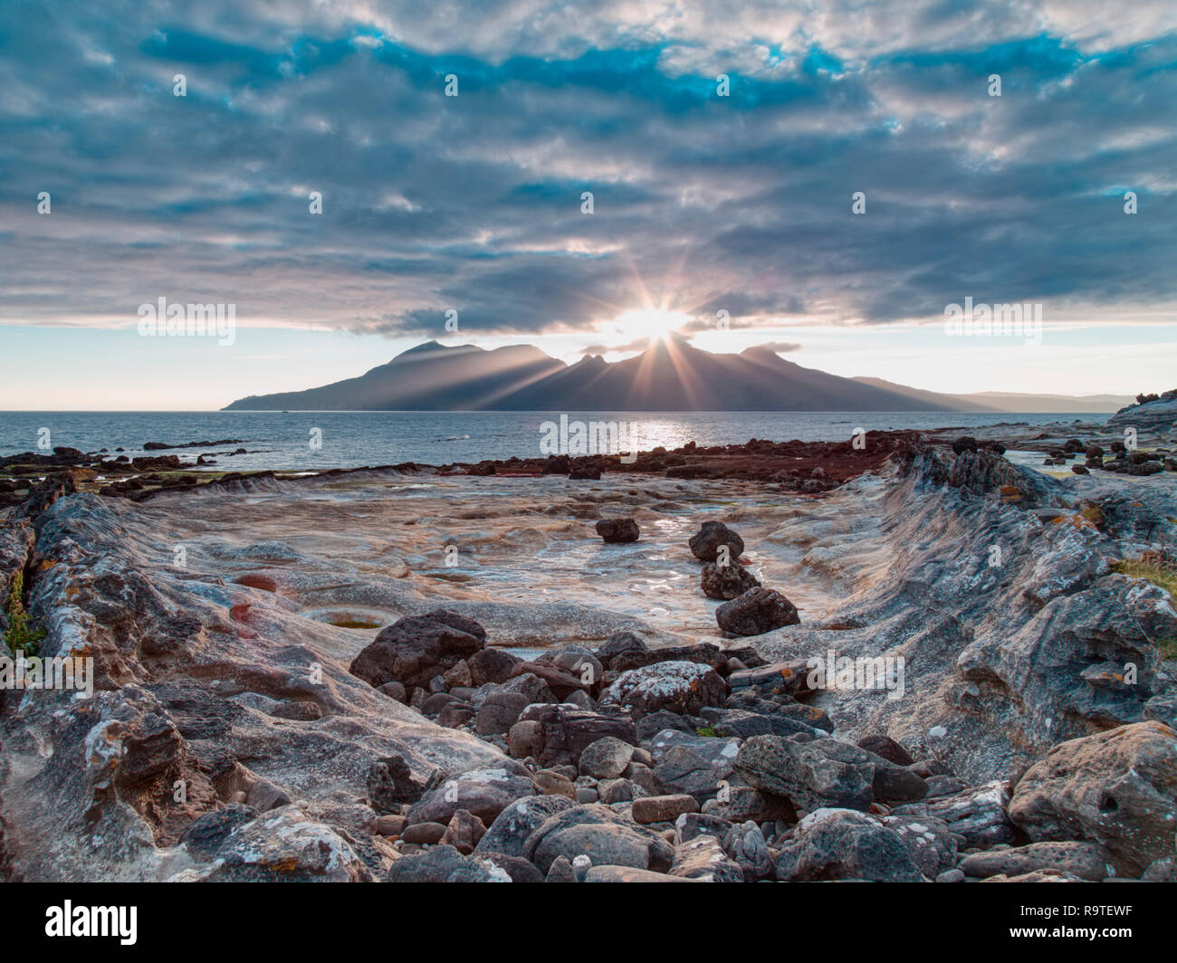 Rocky shore at Laig Bay, Isle of Eigg Stock Photo - Alamy