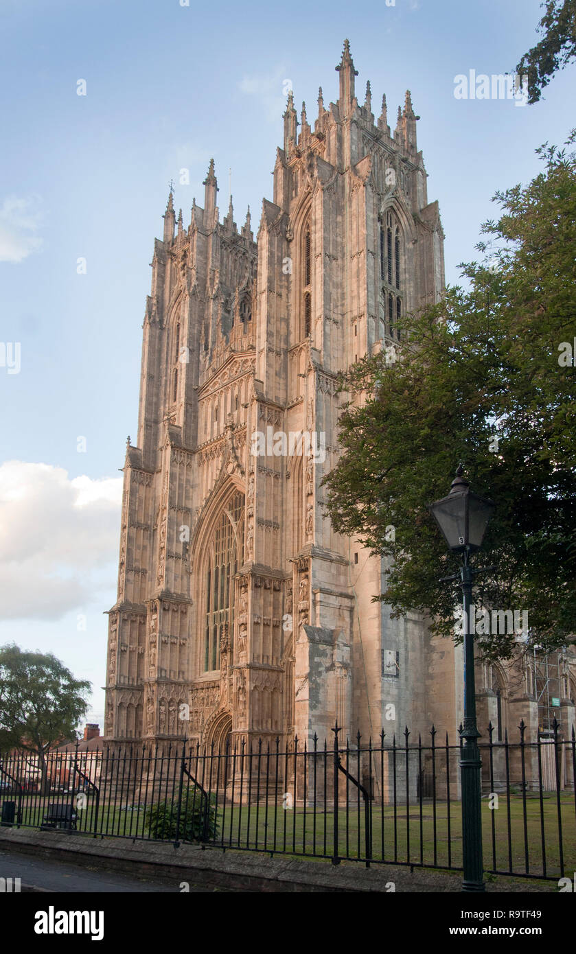 Largest parish church in england hi-res stock photography and images ...