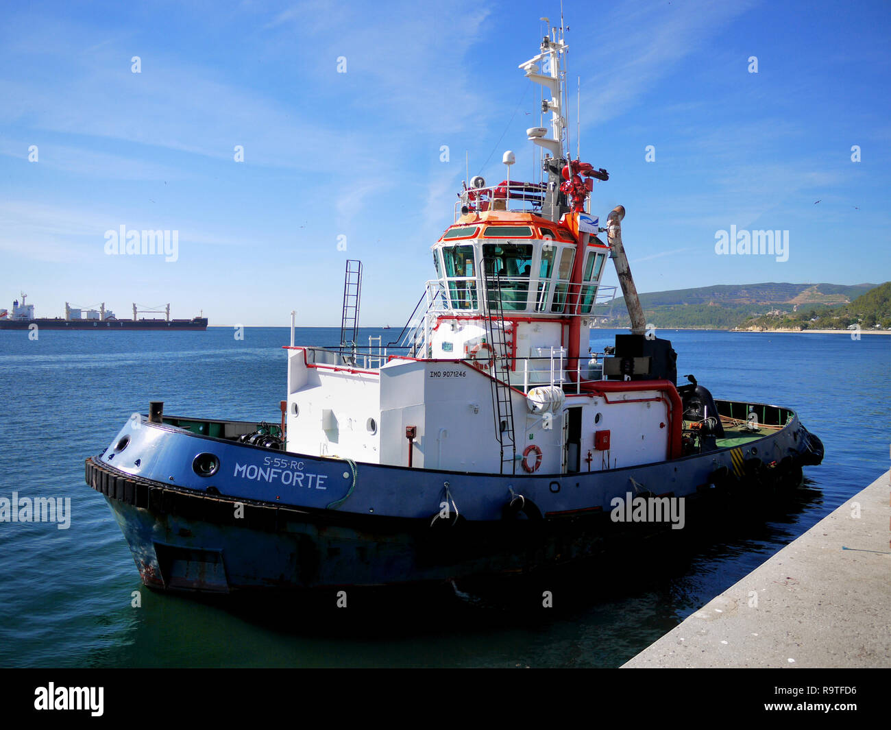 Harbour tugboat hi-res stock photography and images - Alamy