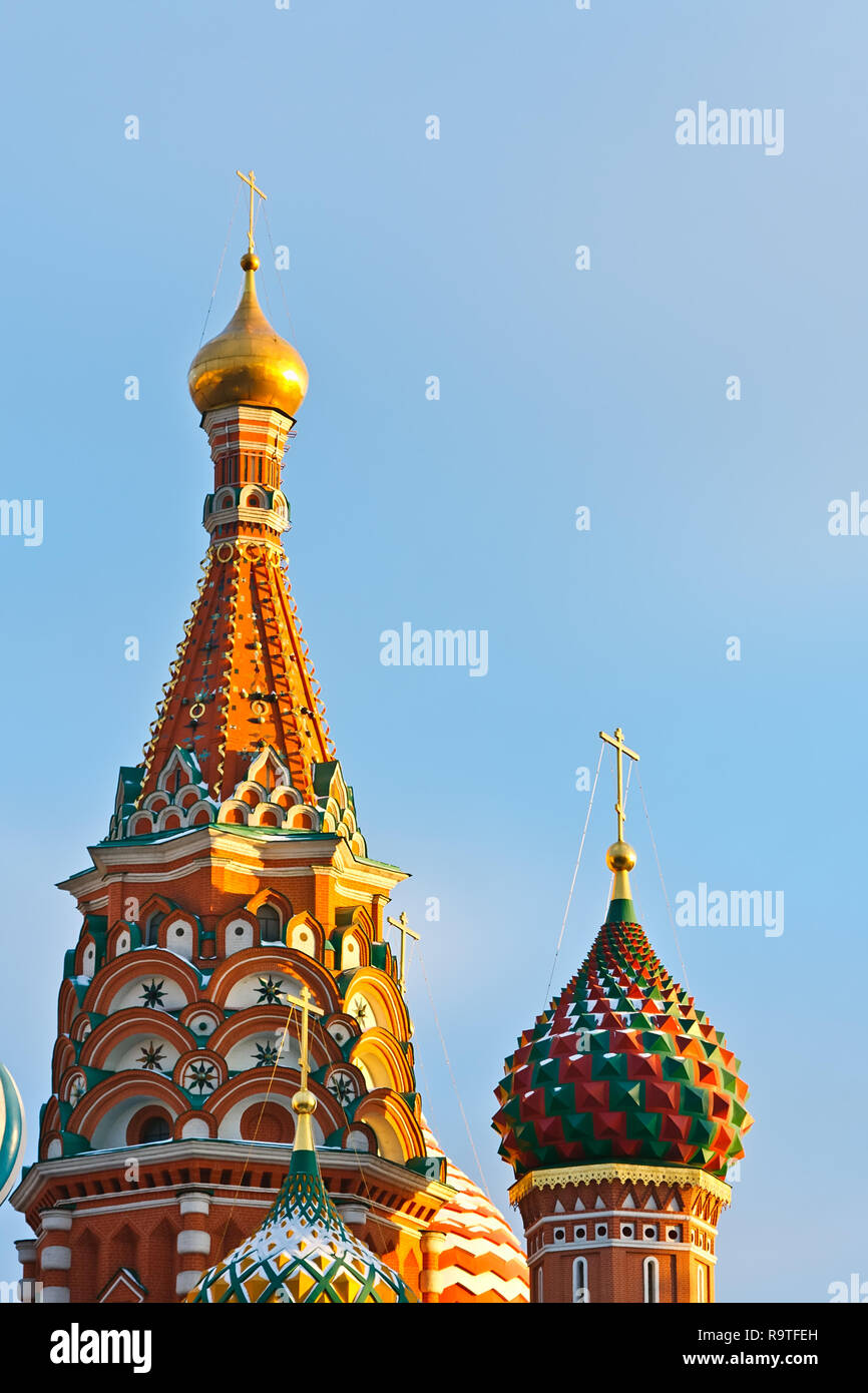 Cupola of Saint Basil's cathedral Stock Photo - Alamy