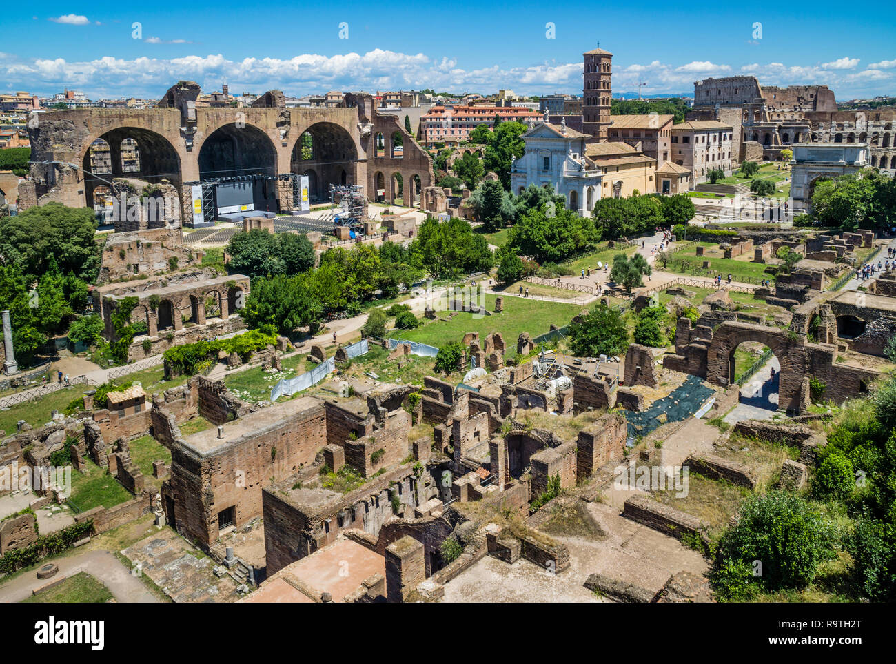 Maxentius basilica hi-res stock photography and images - Alamy