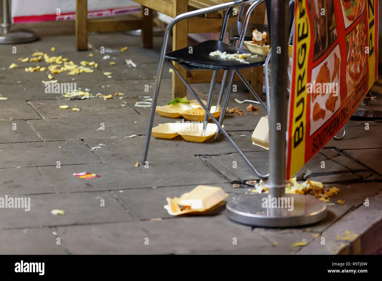 Pictured: Discarded take-away food on the pavement. Friday 14 December ...