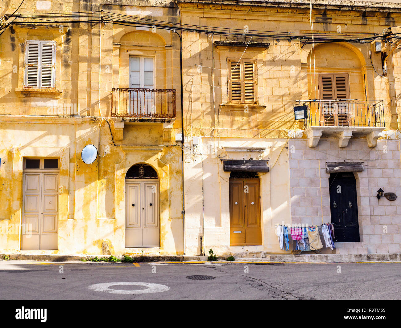 Malta facade house maltese hi-res stock photography and images - Alamy