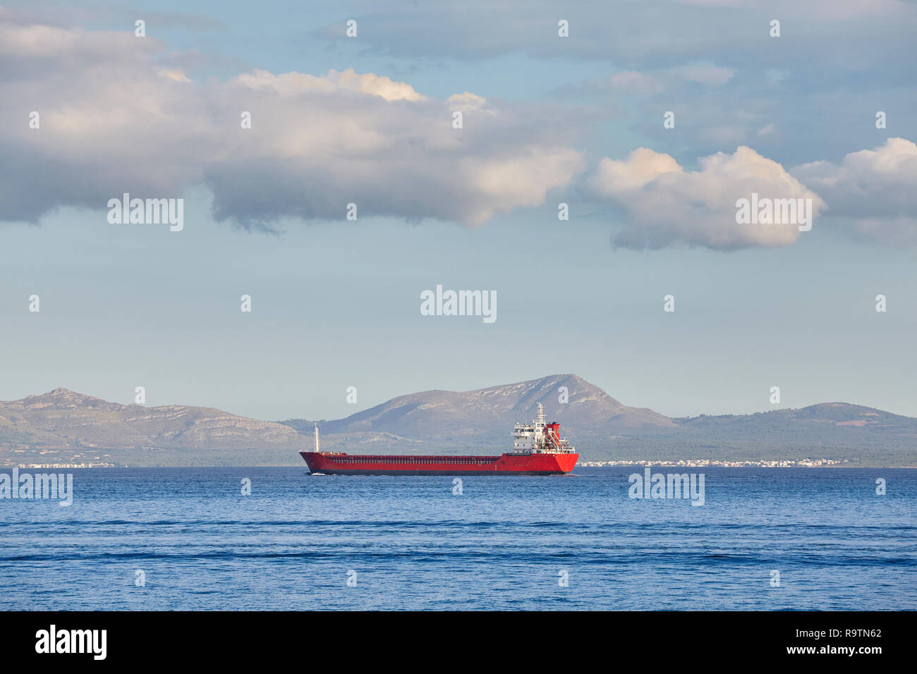 Island cargo hi-res stock photography and images - Alamy