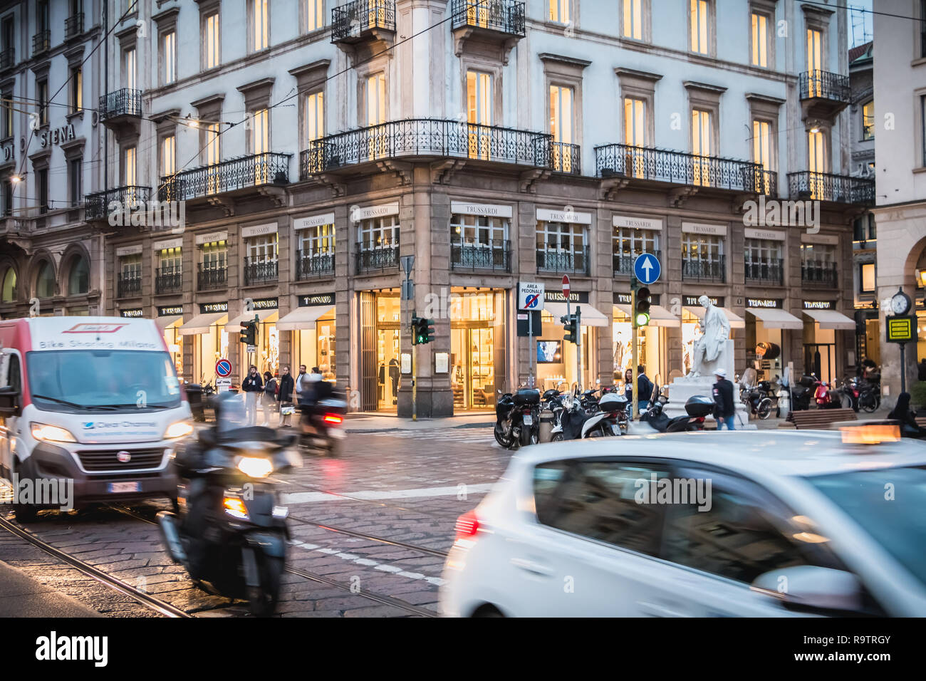 Cartier milan hi-res stock photography and images - Alamy