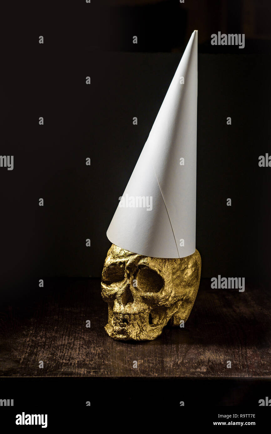 Dunce Cap High Resolution Stock Photography and Images - Alamy
